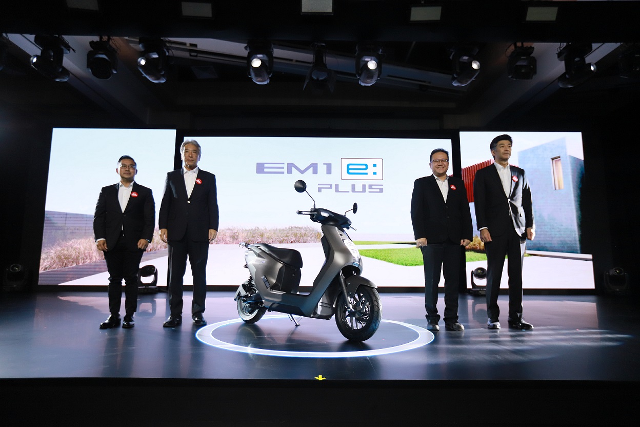 HONDA Rilis Motor Listrik EM1e: dan EM1 e: Plus, Berikut Harga Dan ...